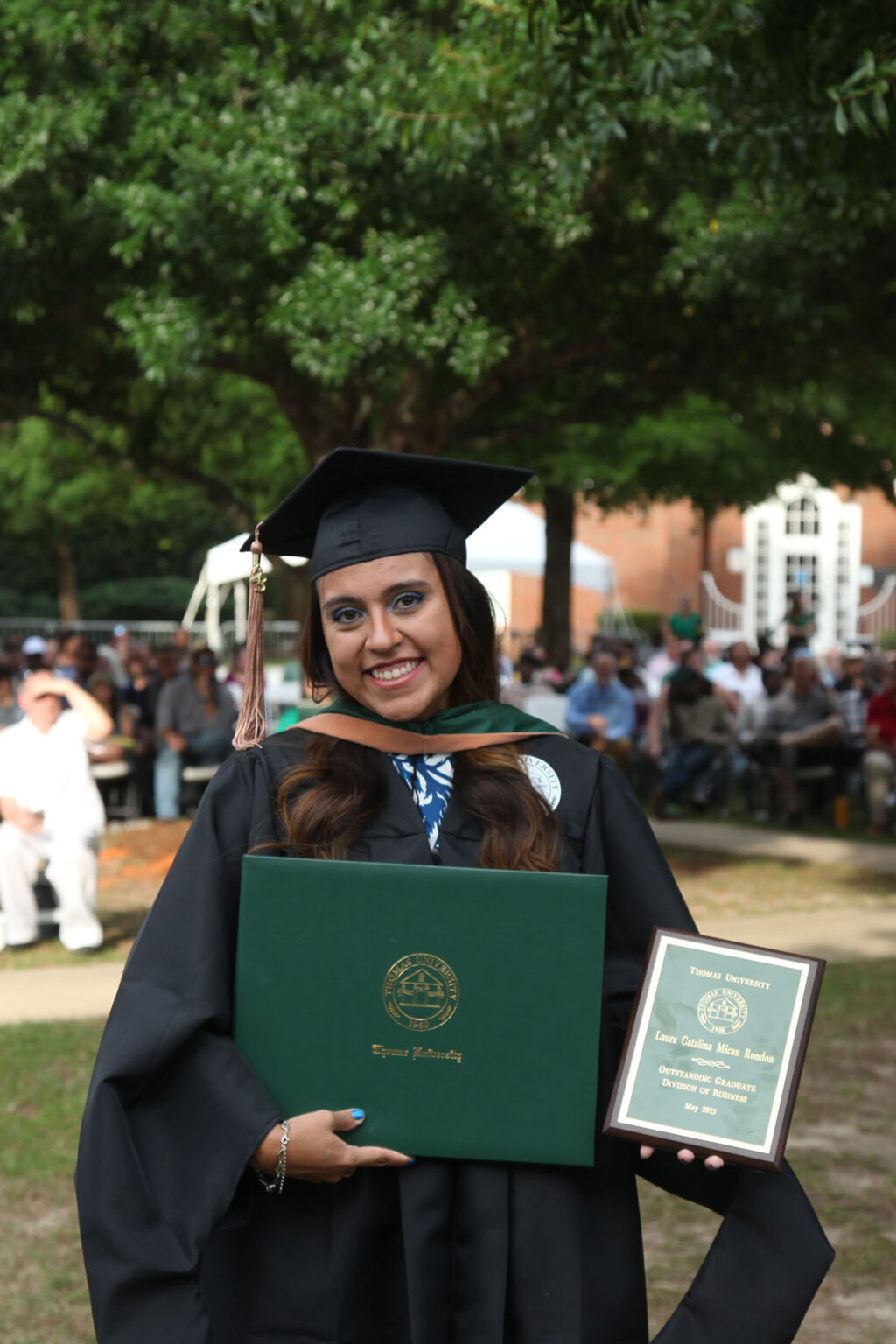 Graduate Students Receive High Honors At Commencement - Thomas University