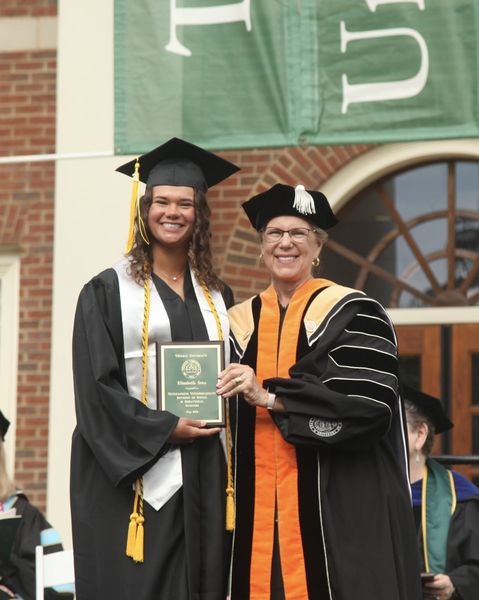 Undergraduates Receives Division Awards at Graduation - Thomas University