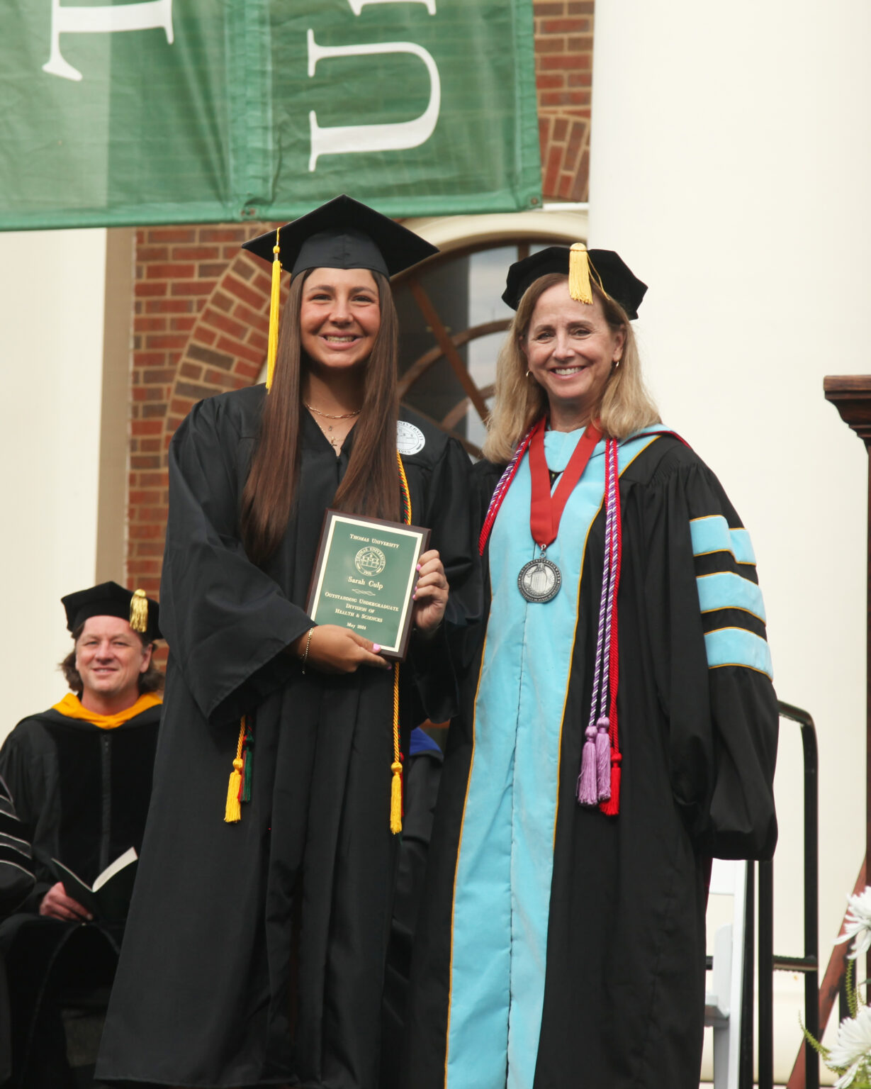 Undergraduates Receives Division Awards at Graduation - Thomas University